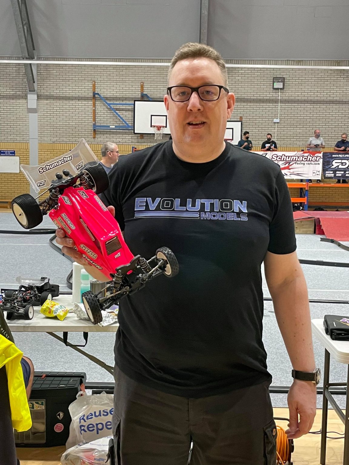 Evolution Team Drivers & Pit Crew.... - Evolution Models